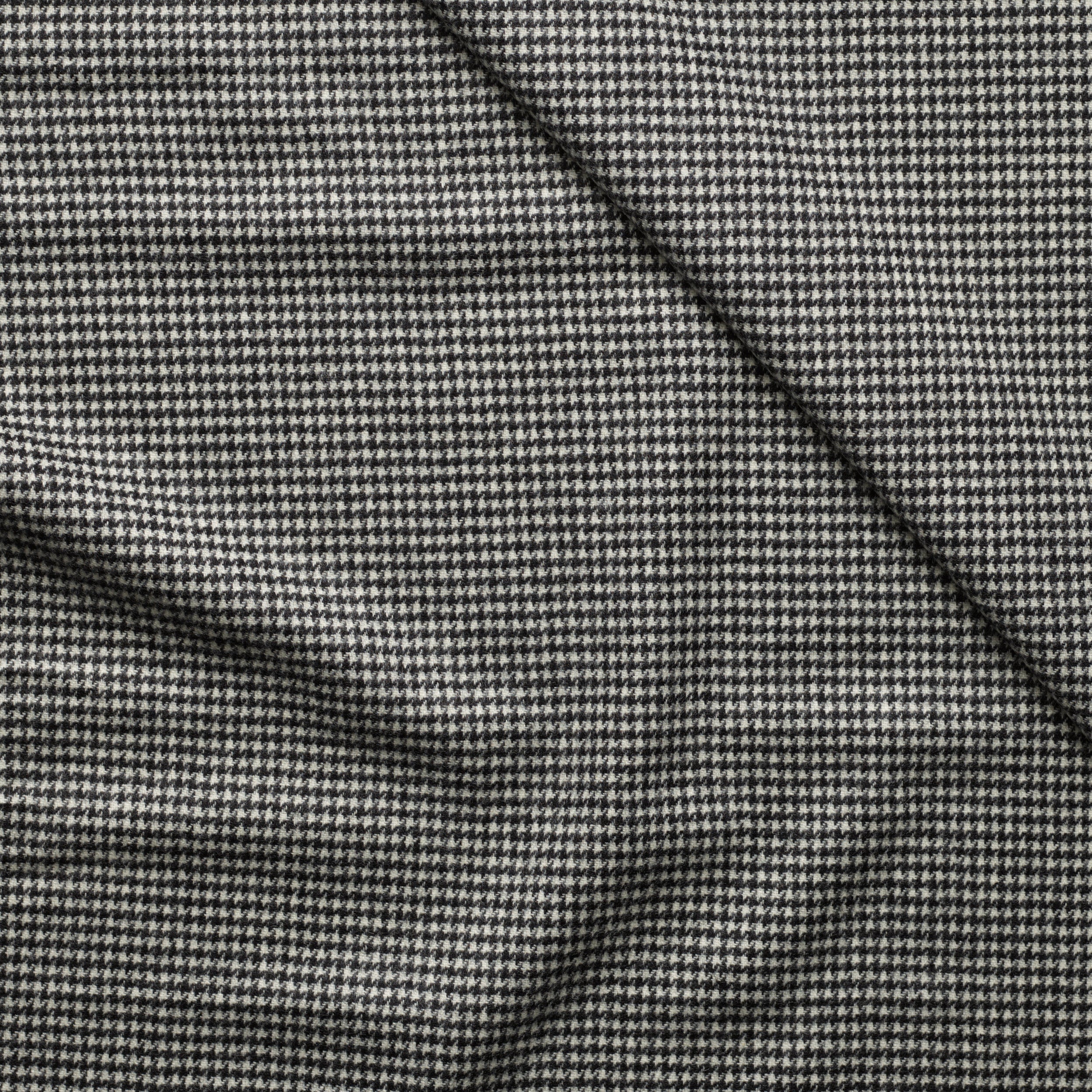 CL2-36 : Classic Flannel Houndstooth Black & White – Fox Brothers & Co Ltd