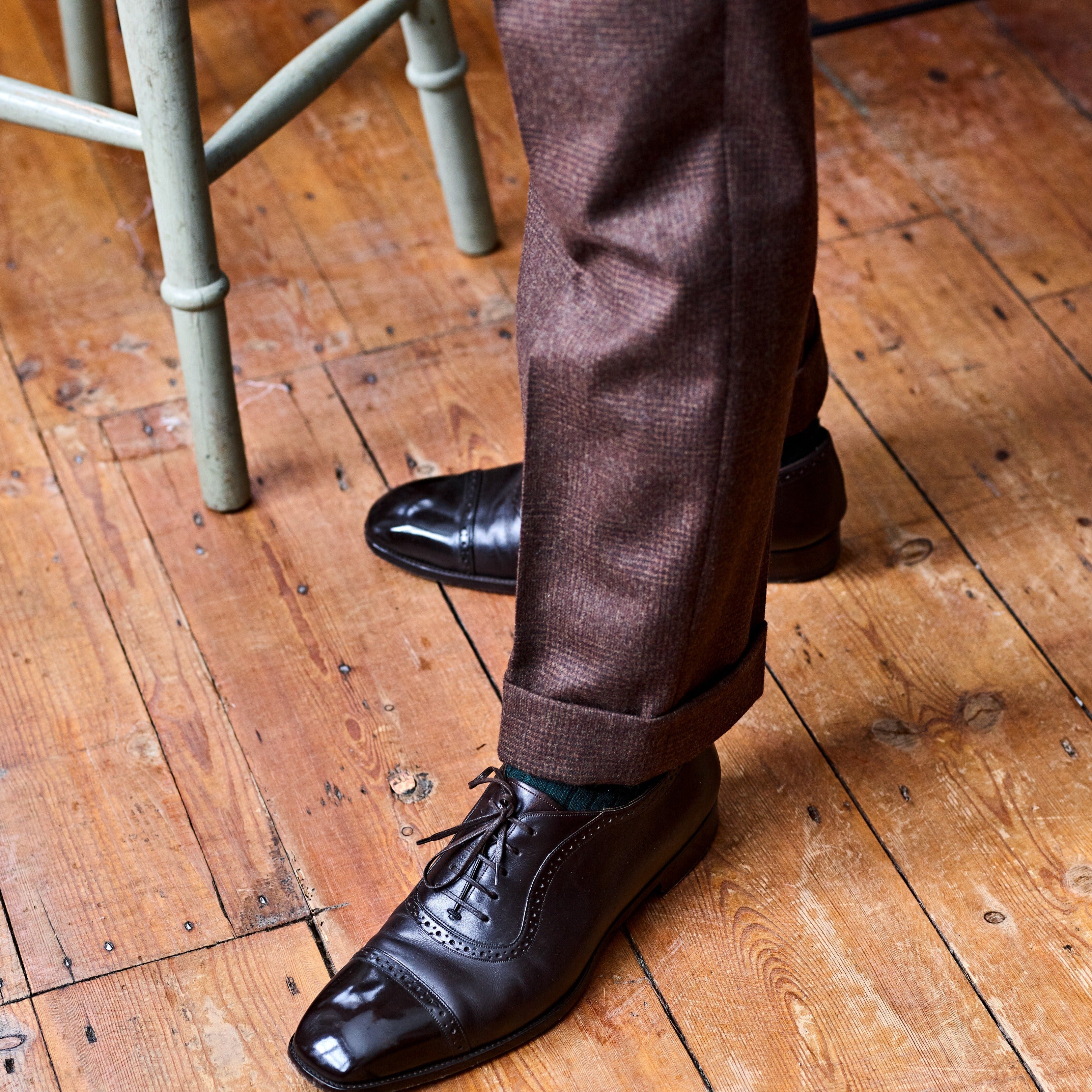 CL2-28 : Classic Flannel Prince of Wales Dark Brown – Fox Brothers & Co Ltd